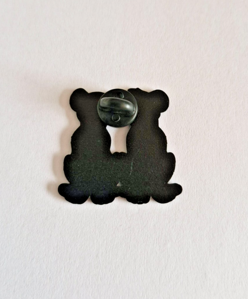 B2 - NEW, Simba & Nala - Novelty Fun Cute Enamel Pin / Badge / Brooch ...