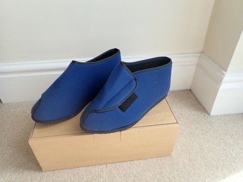 Blue Orthopedic slippers Angle Wrap over Slippers No.18 Castle foot ...