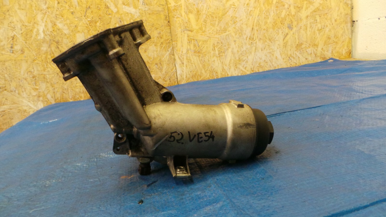 BMW 5 SERIES E60 520D M SPORT OIL FILTER WITH OIL COOLER CONNECTION ...