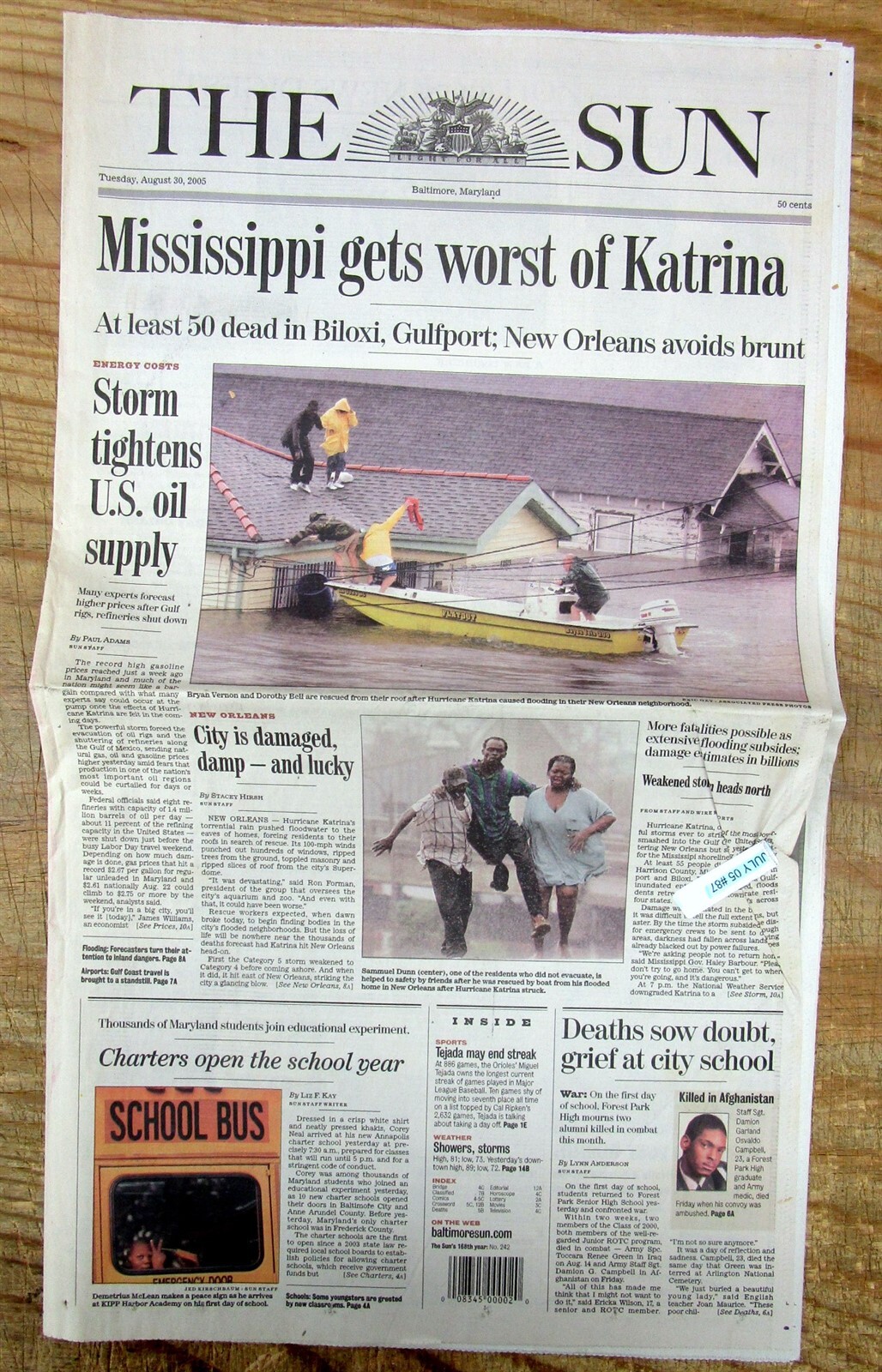 4 2005 newspapers HURRICANE KATRINA Disaster DEVASTATES NEW ORLEANS ...