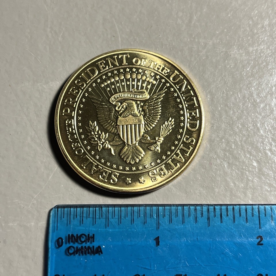 Collectible Donald Trump United States Coin Keep America Great 24k ...