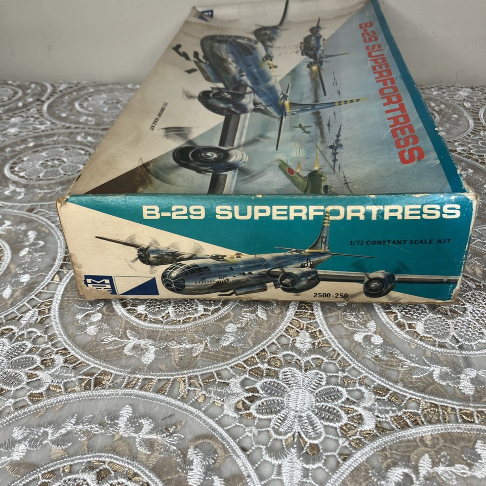 MPC B-29 Superfortress - Model Airplane Kit - 1:72 Scale #2500-250 | eBay