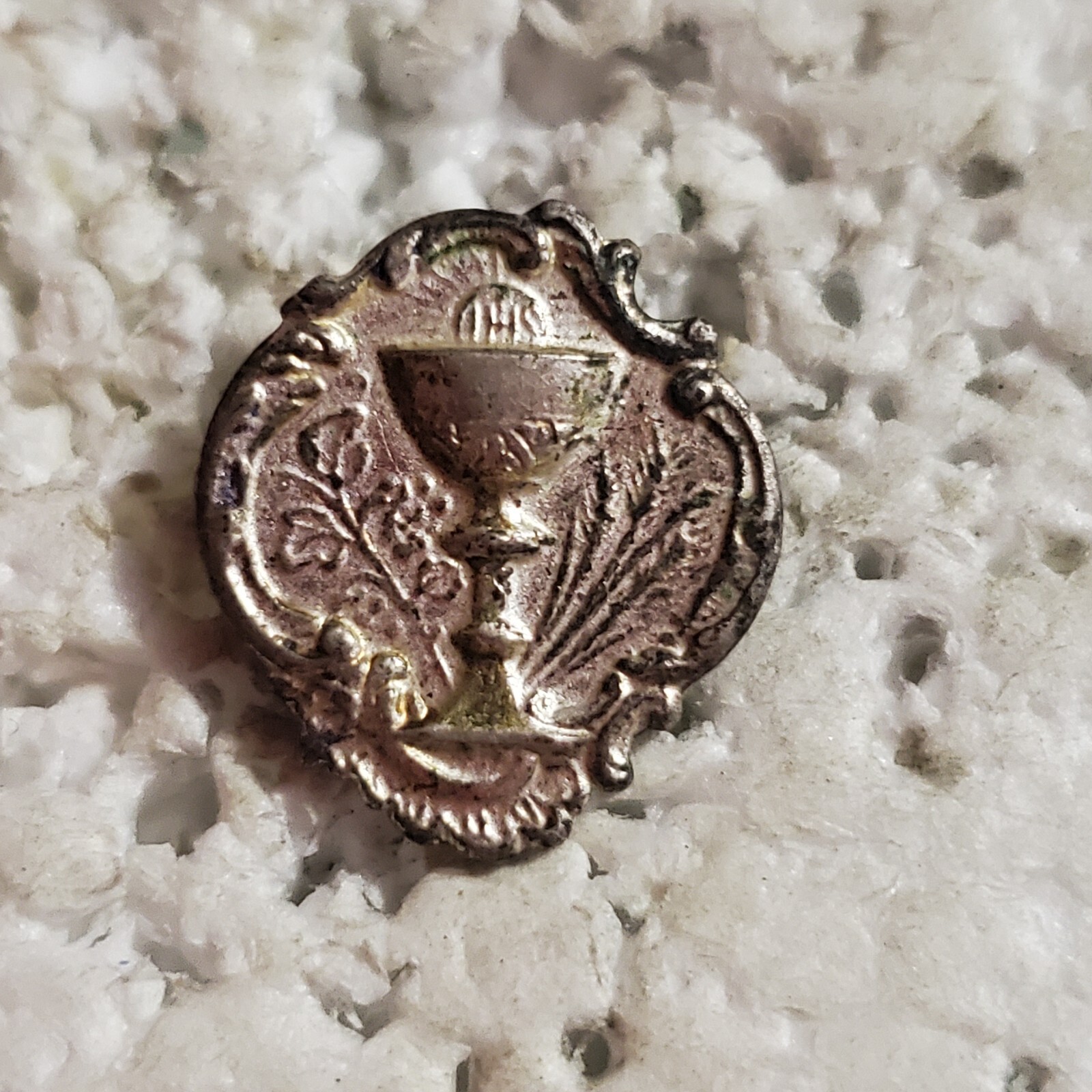 Souvenir First Communion Our Lady of Mount Carmel Medal Lapel Hat Pin ...