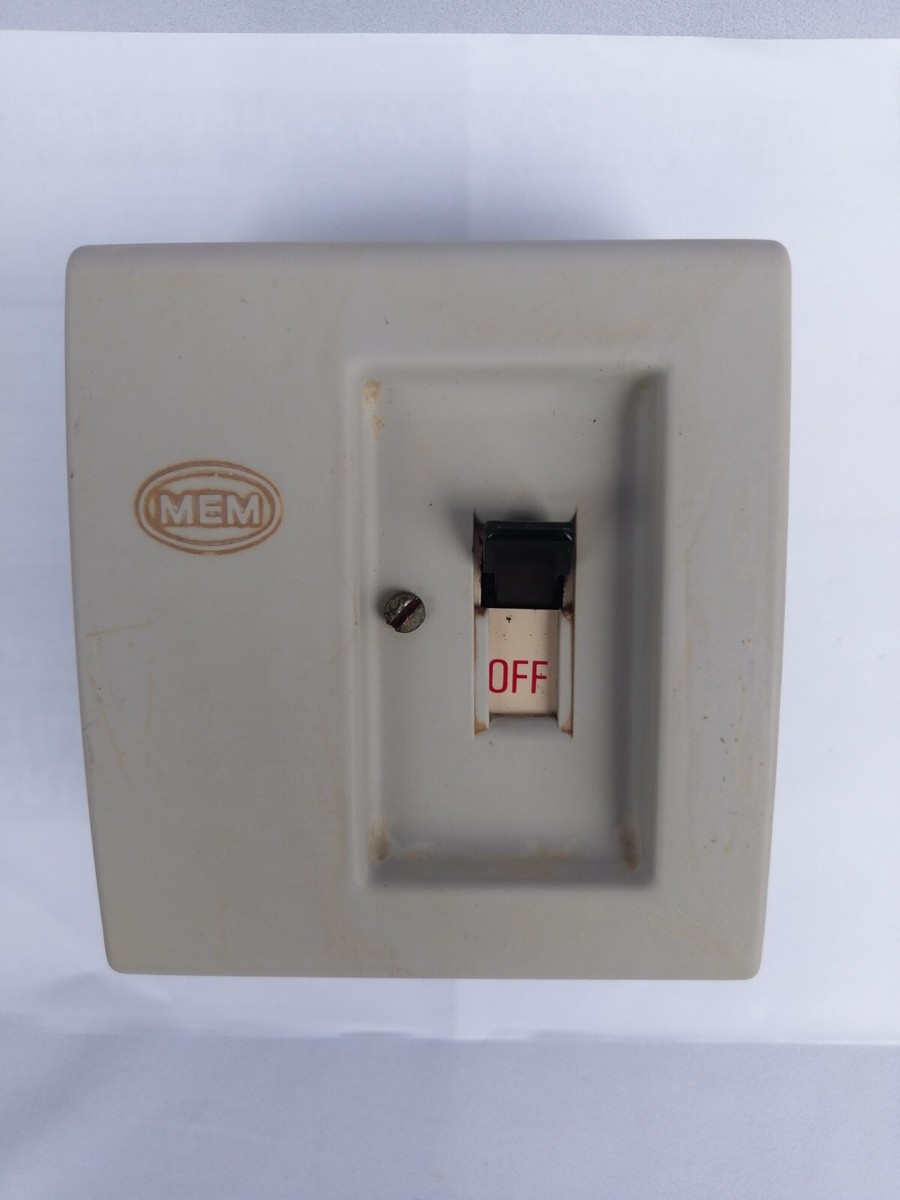 Vintage Mem Ten Switch Gear Ceramic Fuse Box England Cast