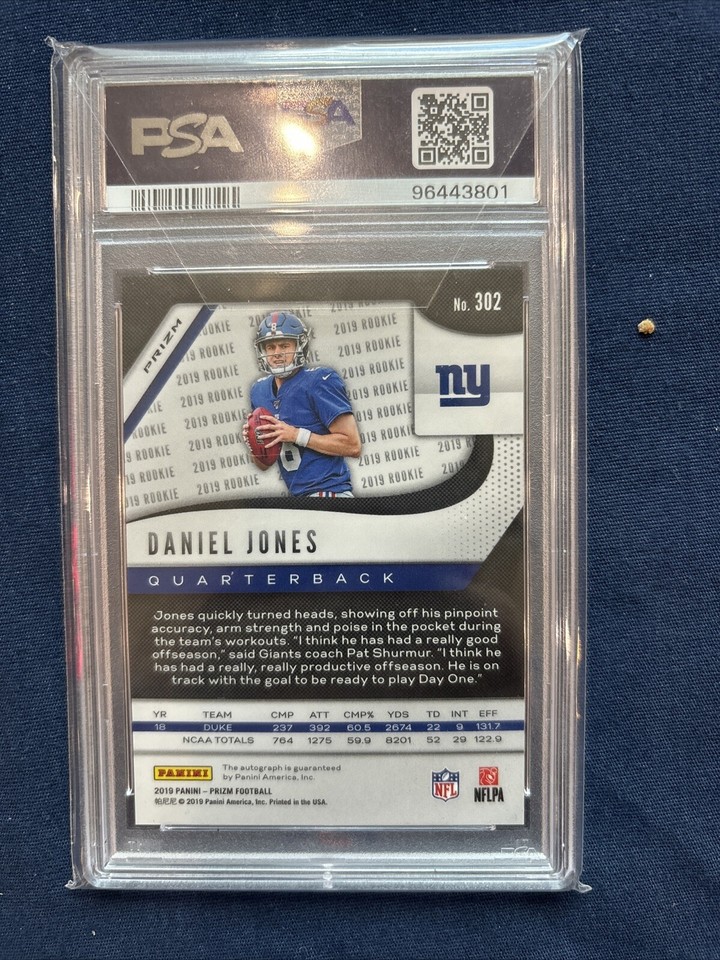 2019 Panini Prizm DANIEL JONES Rookie RC Auto Prizm New York Giants PSA ...