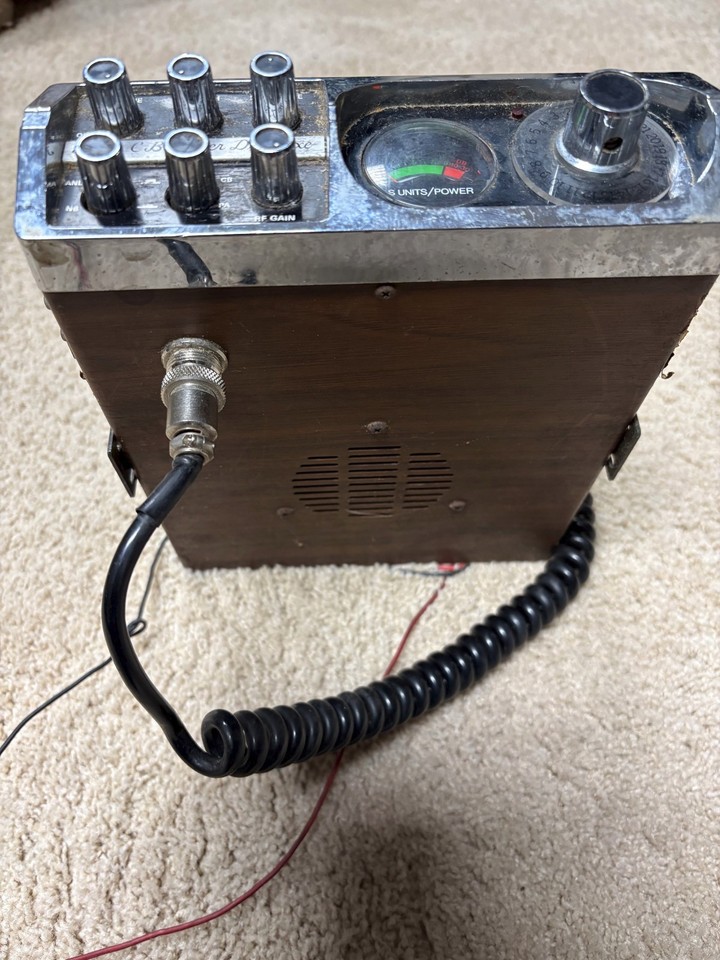Kraco Super Deluxe CB Radio Model # KCB 2330. | eBay