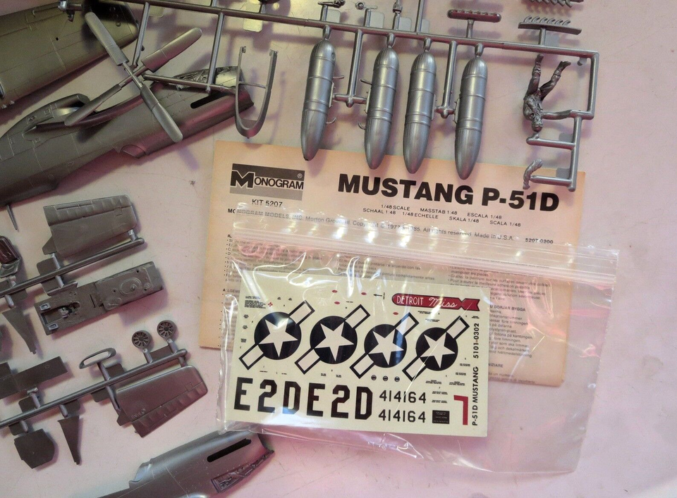 Monogram 5207 NORTH AMERICAN P-51D MUSTANG Model Kit 1:48 Series ...