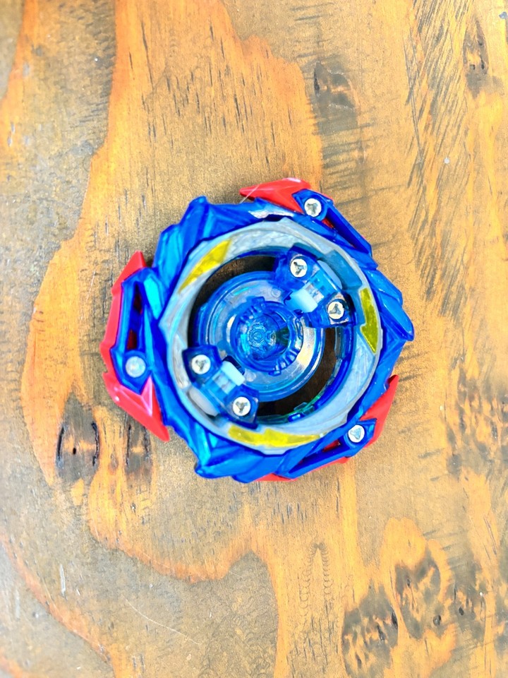 Takara Tomy Ultimate Valkyrie Legacy Variable'-9 Beyblade Burst DB With ...