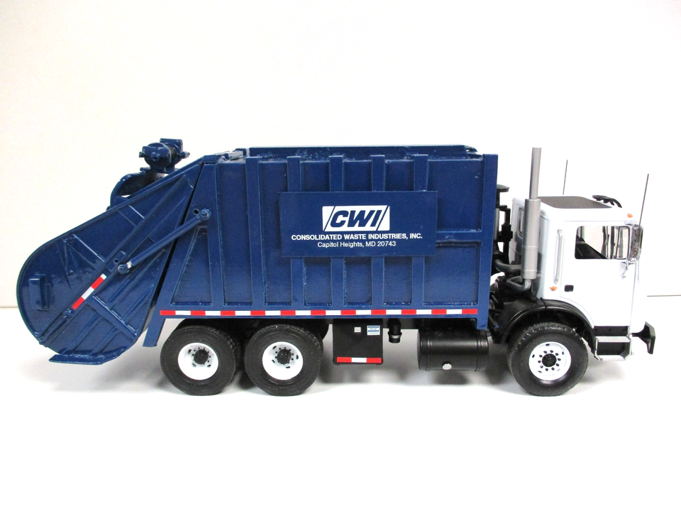 CUSTOM FIRST GEAR - CWI CONSOLIDATED WASTE - MACK GARBAGE / REFUSE ...