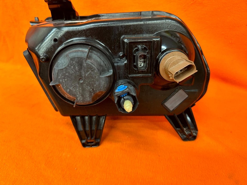 2010-2012 Ford Mustang Gt Right Passenger Hid Headlight Complete AR33 ...