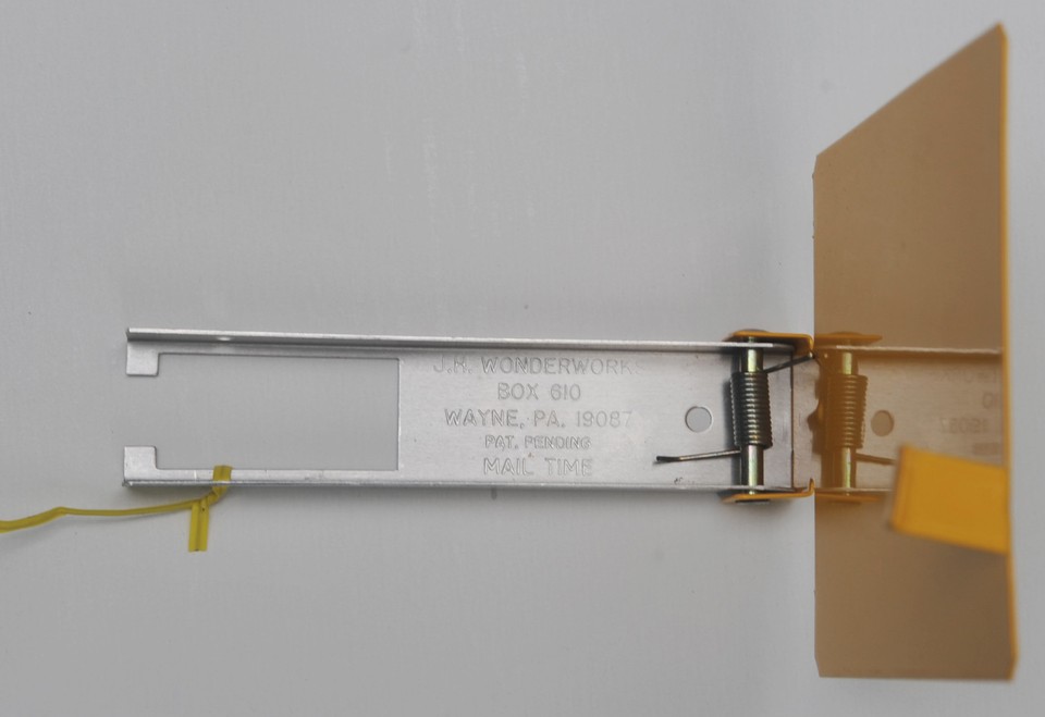 Mail Time!® Mail Box Signal Flag Alert USA made. Aluminum Yellow | eBay