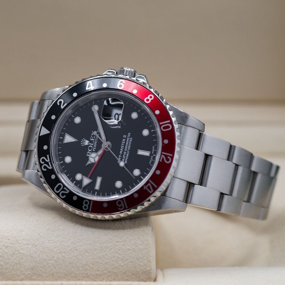 Rolex GMT Master II Coke, Red/Black bezel, P serial year 2000 ref ...