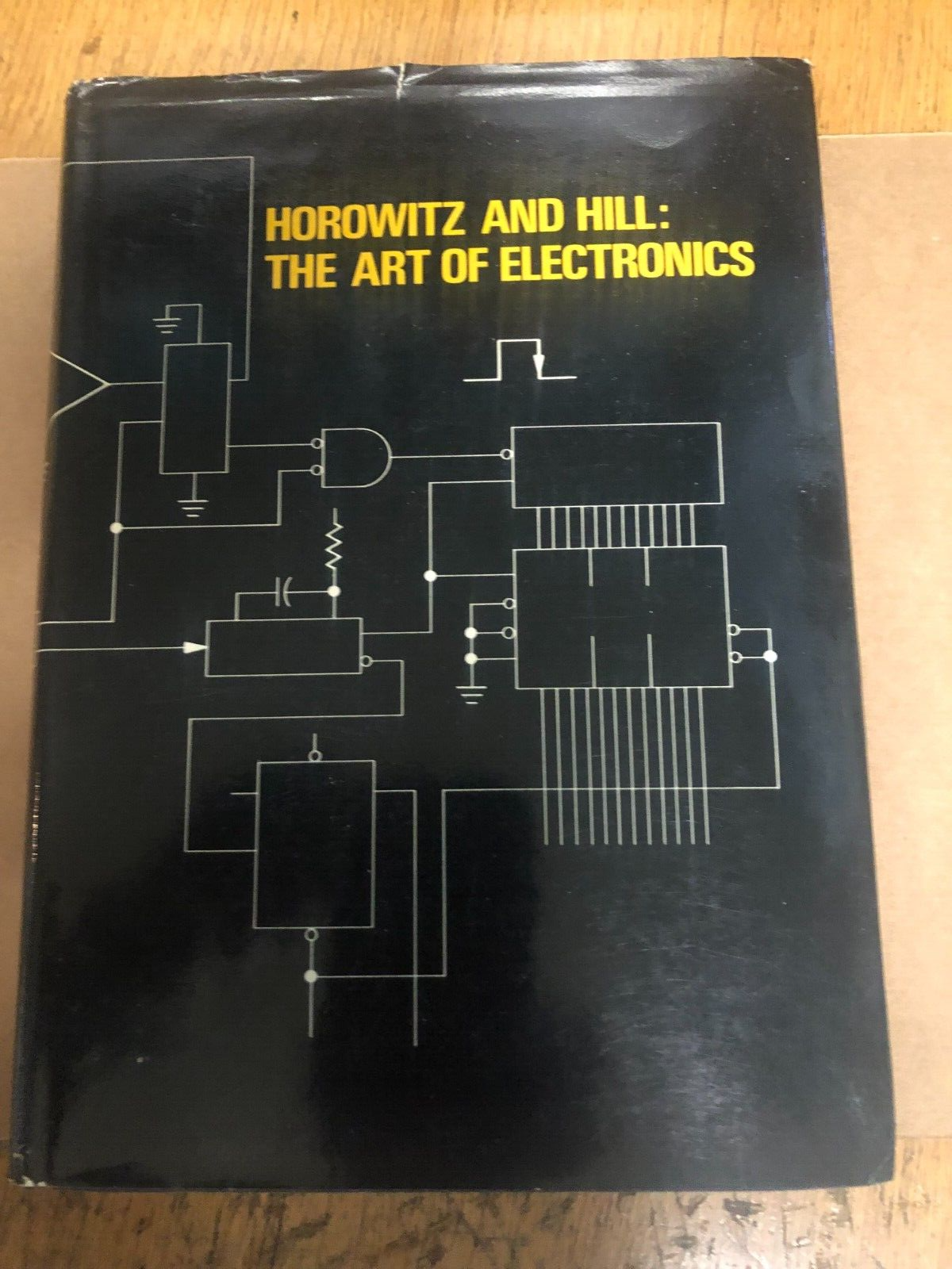 The Art of Electronics by Paul Horowitz and Winfield Hill (1980 ...