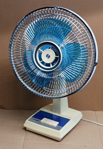 Vintage Tatung LA-12 Oscillating 3 Speed Translucent Blue Blade Fan ...