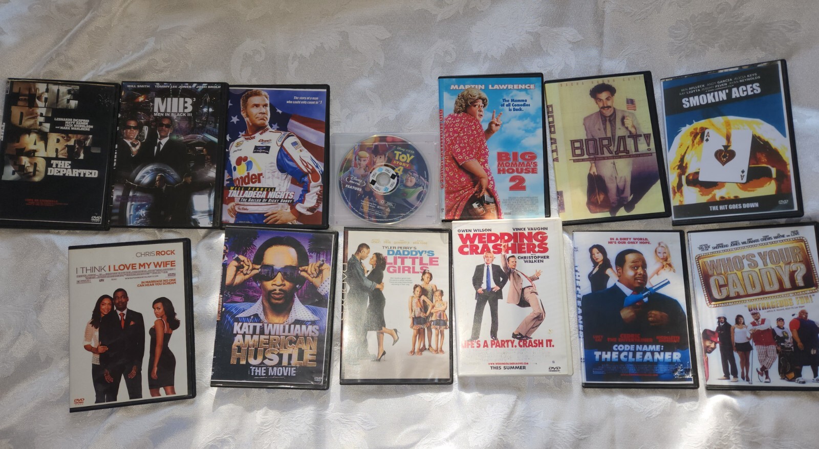 Lot 59 DVDs Prada MIB Borat American Hustler Pirates Caribbean Bee ...