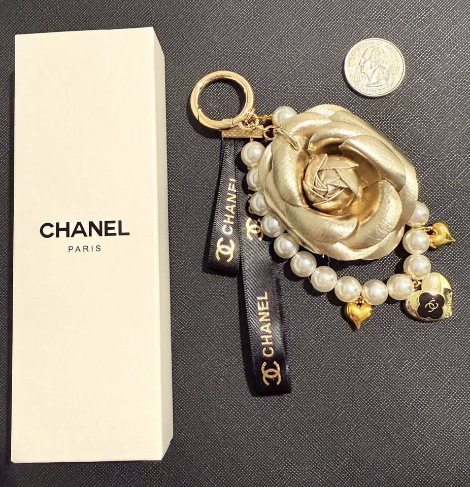 CHANEL Beaute Bag Charm Keychain Keyring (GWP VIP Gift) Gold Tone | eBay