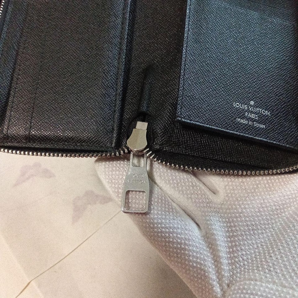 Extremely beautiful Louis Vuitton Zippy Wallet Damier Graphite | eBay UK