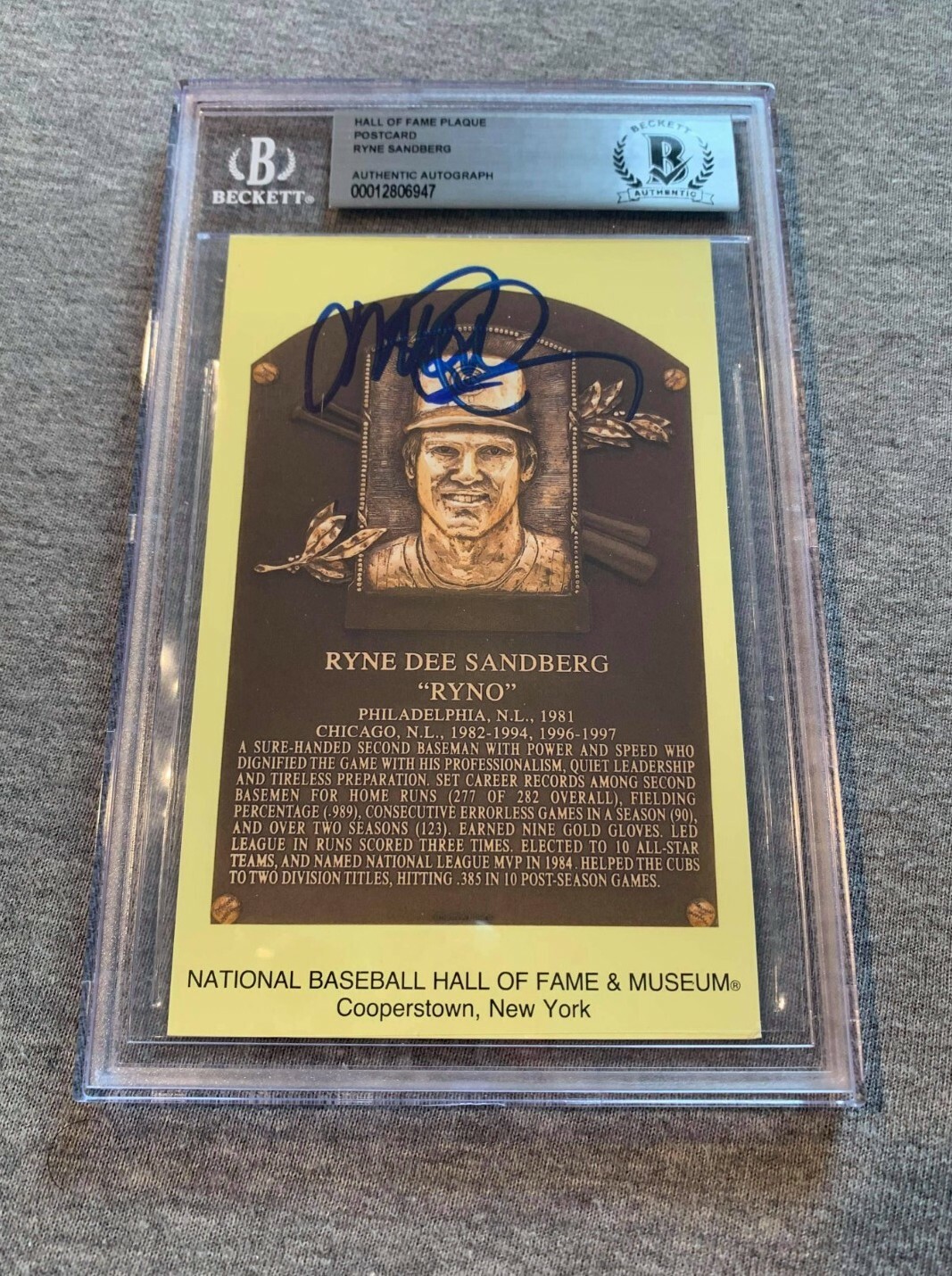 Ryne Sandberg Autographed Memorabilia | Signed Photo, Jersey ...