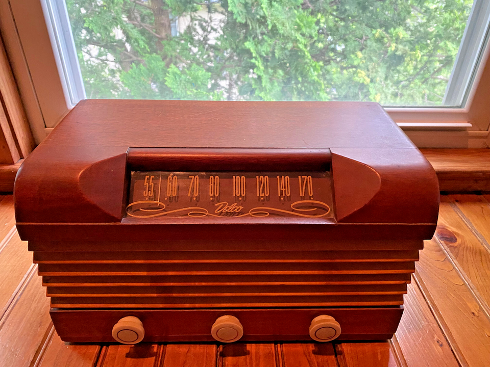 Delco Model R-1229 Tube Type AM Table Radio | eBay