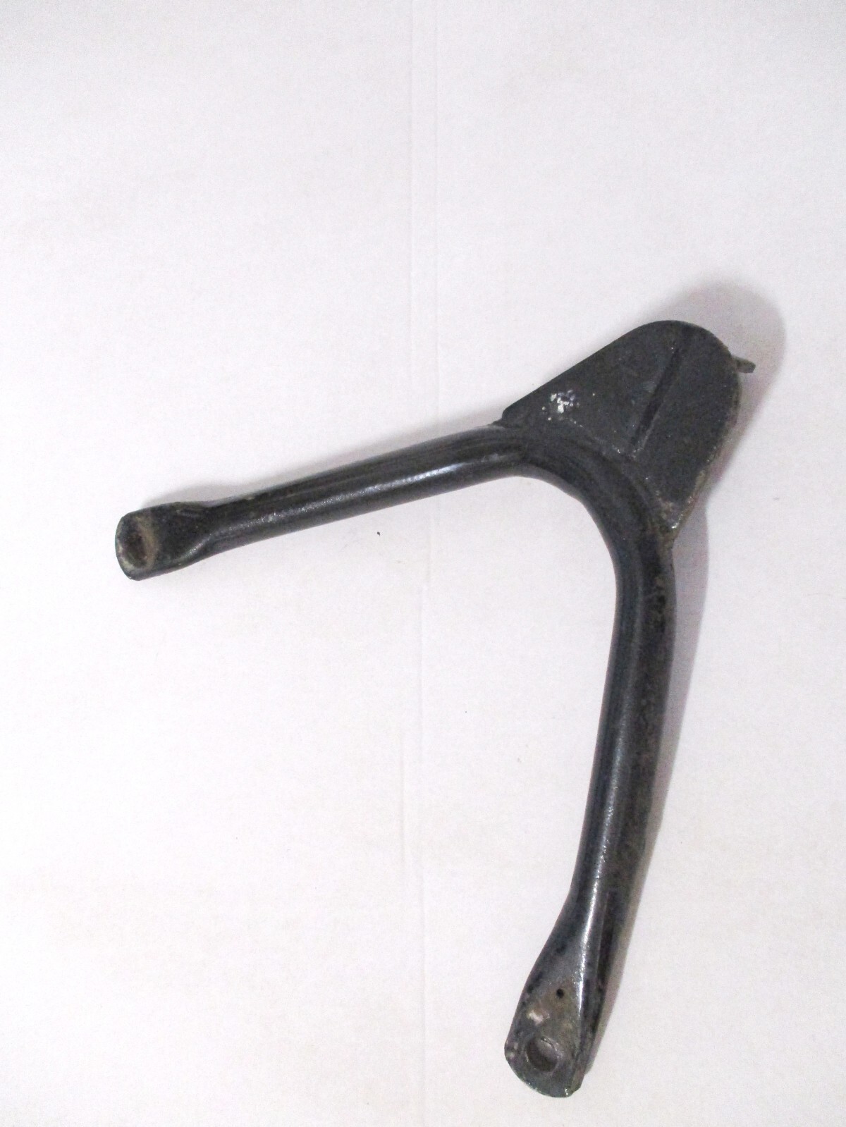 original Fußrastenhalter hinten rechts / Bracket right Pillion Step ...