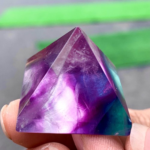 32G Natural fluorite Pyramid Chakra Treatment Energy Stone Generator ...