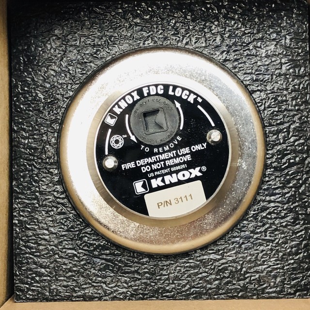 KNOX #3111 LOCKING CAP W/SWIVEL-GUARD 2.5" (FOR FIRE DEP'T USE) for ...