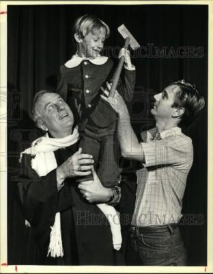 1984 Press Photo San Antonio Little Theater Actors & Director Rehearse ...