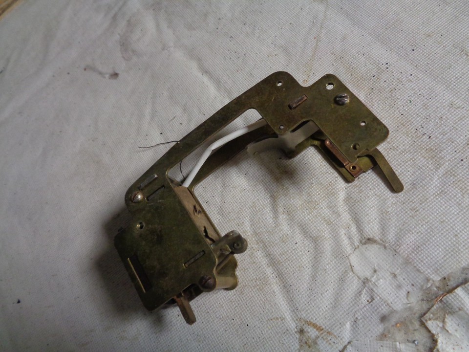 LIONEL PREWAR PENDULUM REVERSE UNIT | eBay