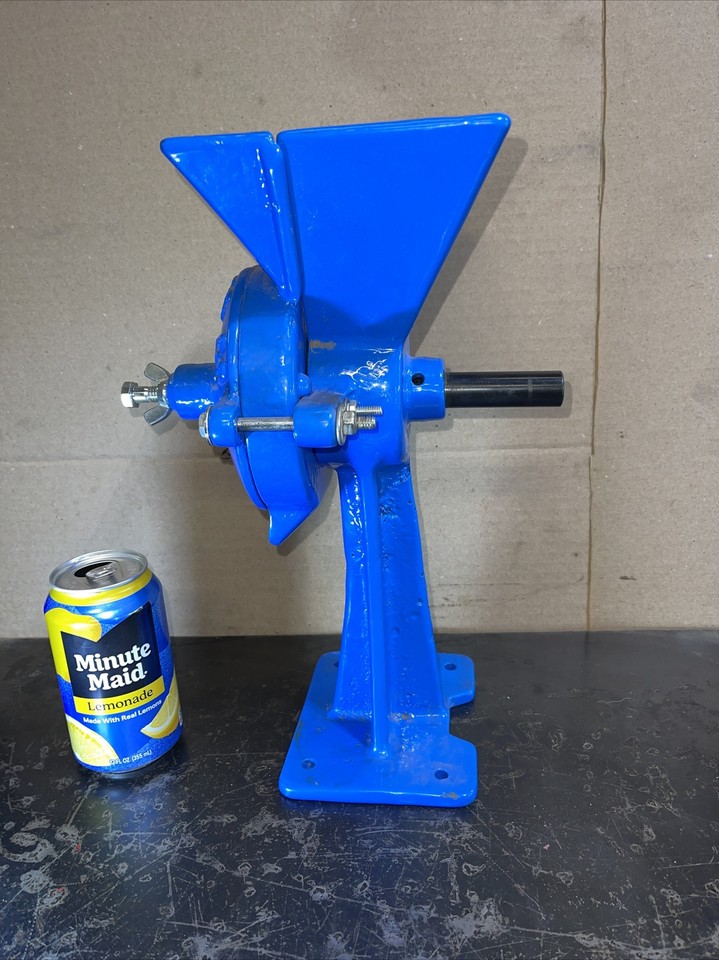 Antique Cast Iron LETZ Feed Grinder Hit Miss Engine Display USA | eBay