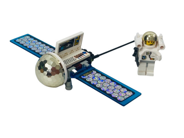 LEGO Town: Satellite with Astronaut (6458) for sale online | eBay Australia