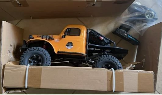 RST DODGE Power Wagon RC Crawler With Flip Up Body Shell and battery ...