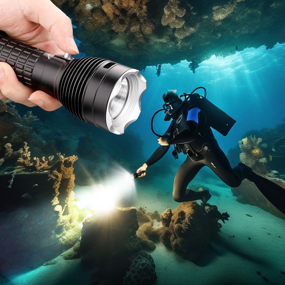 Super Bright LED Diving Flashlight Underwater Powerful P70 LED Scuba ...