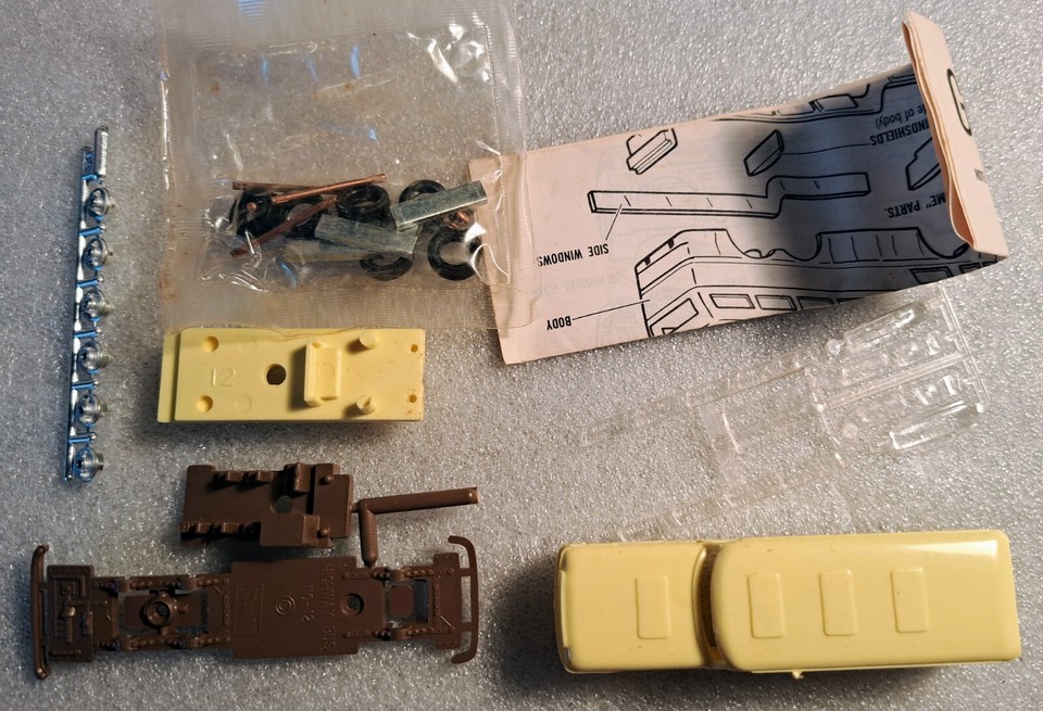 Lindberg Line Mini Lindy Greyhound Bus #12 NIB | eBay