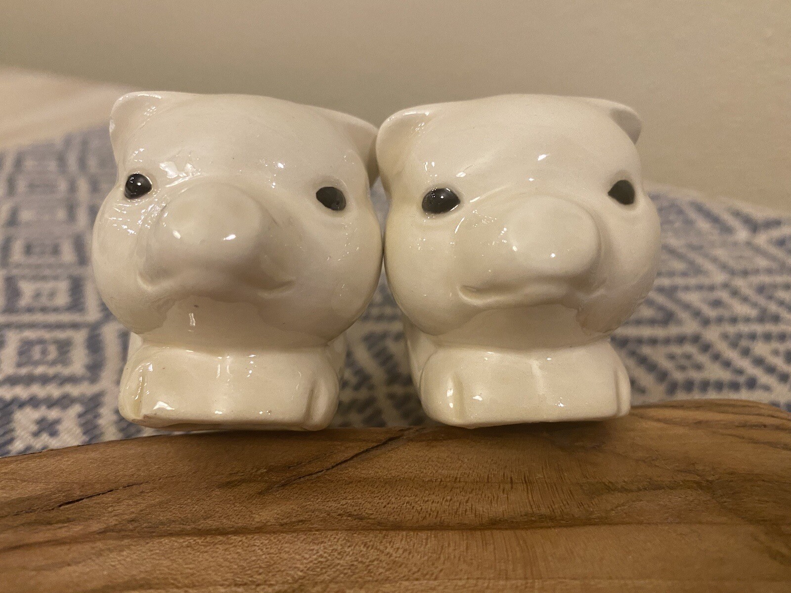 Ceramic Pig Napkin Holders Rings Country Farm Dining Ivory Color Set Of ...
