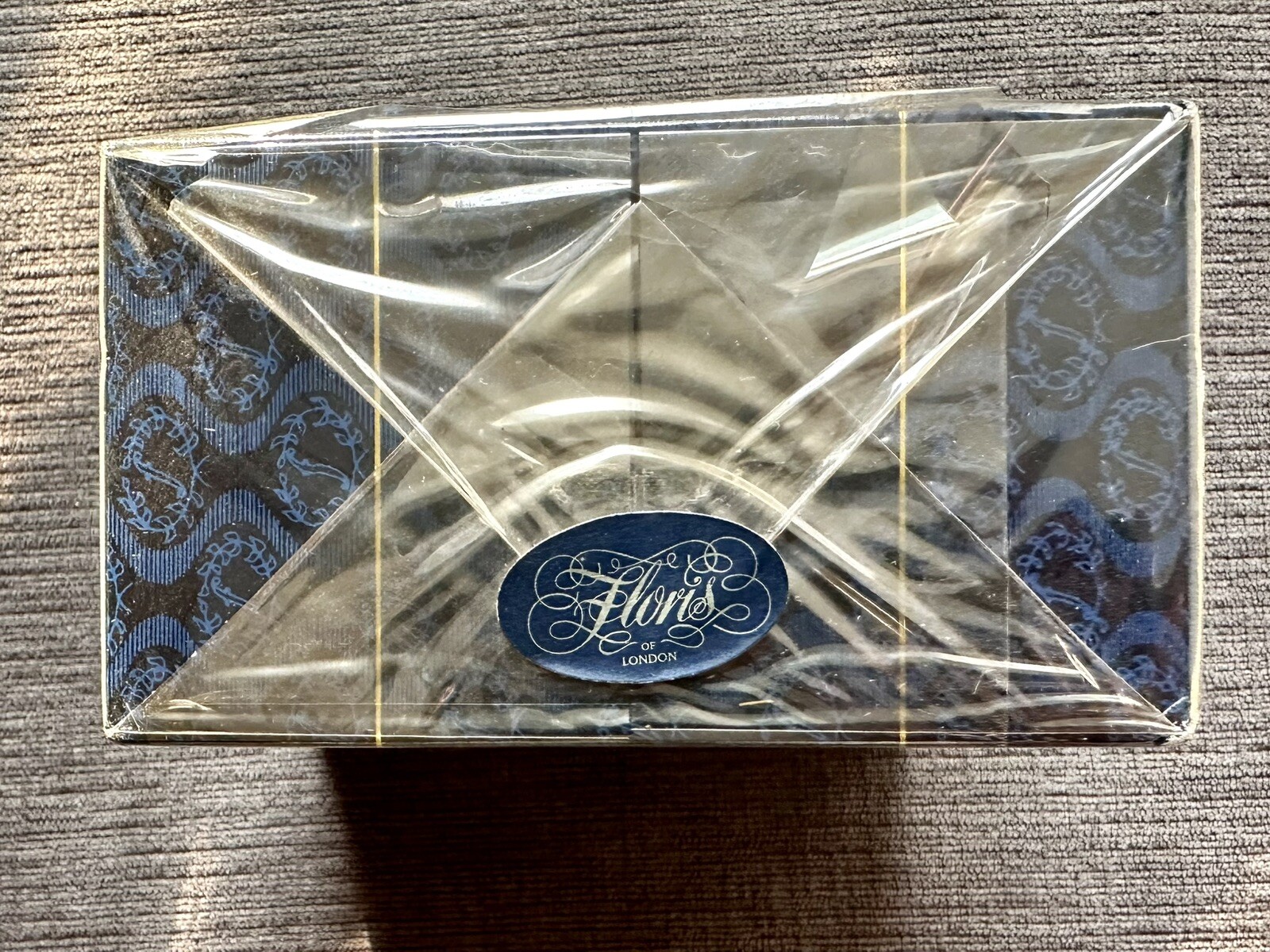 Vtg FLORIS of London Red Rose Dusting Powder 200g 7oz New CELLOPHANE ...