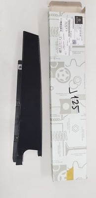 Zierblende Leiste B-Säule rechts außen A2066906800 Mercedes W206 C ...