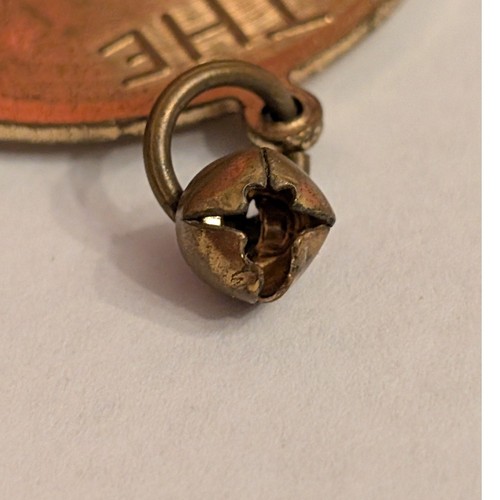 1964 The Beatles Metal Souvenir Necklace Charm Medallion Record Pendant ...