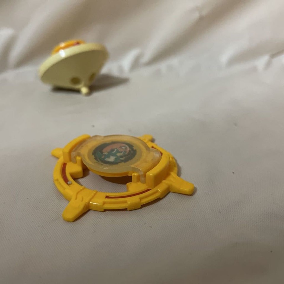 Beyblade Dragoon Yellow Random Booster Limited Color Beyblade TAKARA ...