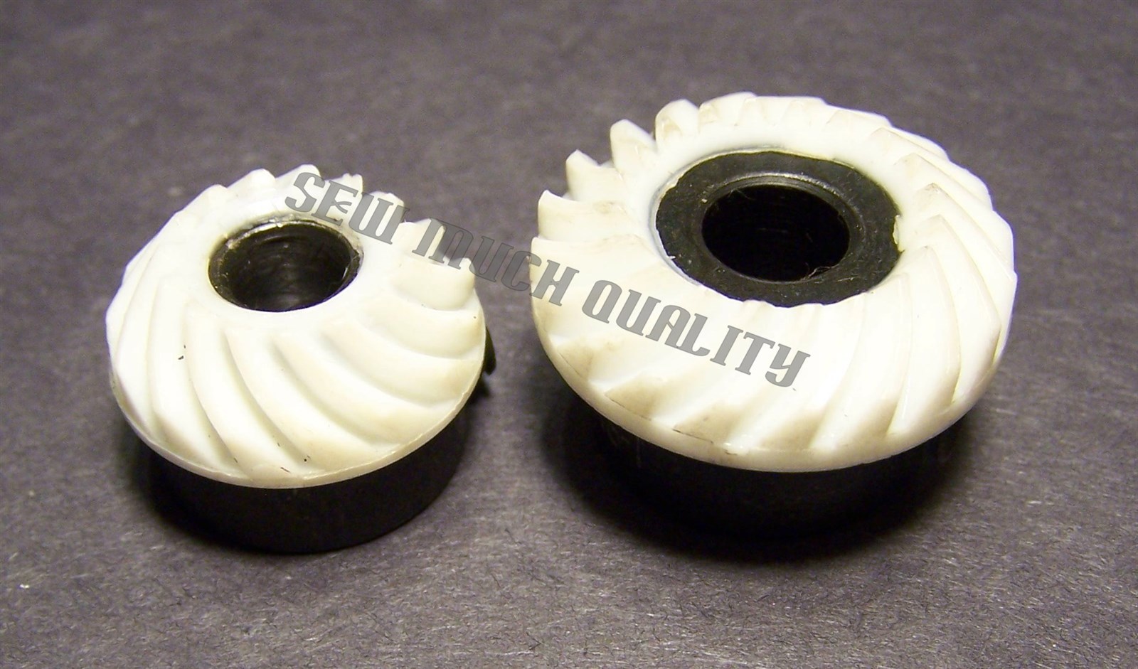 GEAR # 174204AS Lower Right Hook Drive Shaft Set Singer 648 648E 649 ...