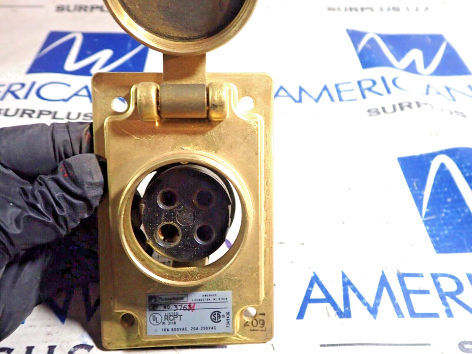 Russellstoll 3763 Receptacle 10 Amp 600VAC 20Amp 250VAC Rough and ...