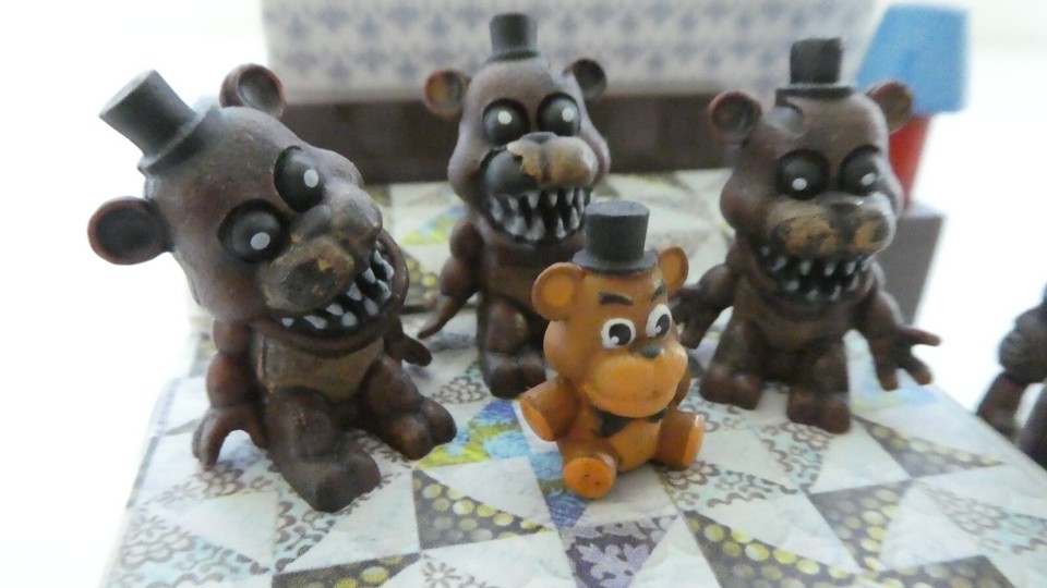 McFarlane Five Nights at Freddy's - THE BED - Building Blocks & Freddy ...