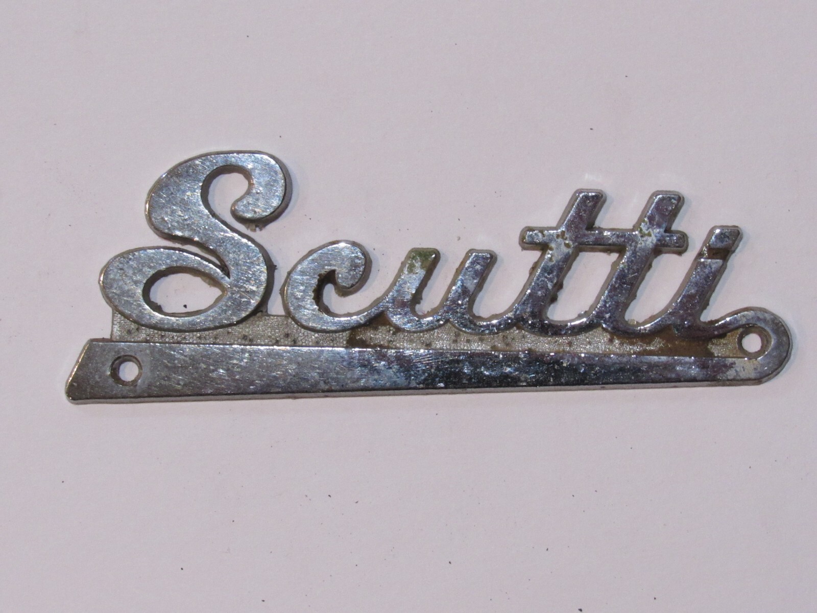 Vintage Scutti Pontiac Rochester New York Metal Dealer Badge Emblem Tag ...