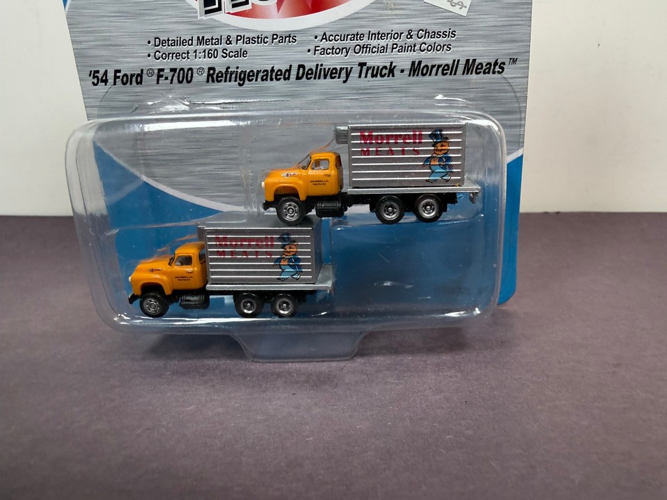 Mini Metals 50330 FORD F-700 REFRIGERATED DELIVERY TRUCK MORRELL MEATS ...