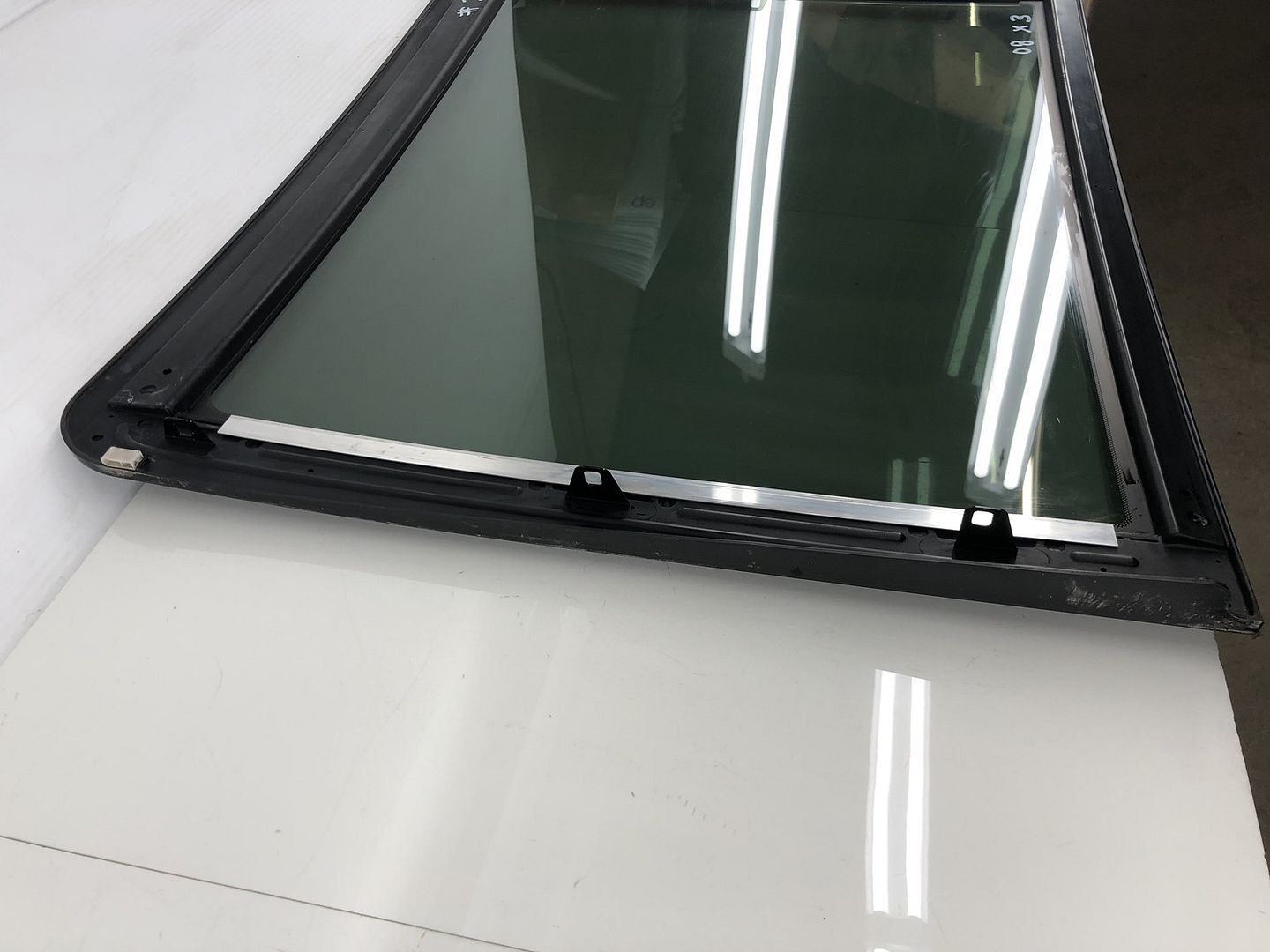 04-10 BMW X3 E83 FRONT UPPER PANORAMIC SUNROOF WINDOW GLASS PANEL OEM ...