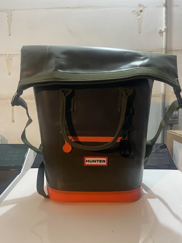 HUNTER 17L Travel Cooler Backpack Roll Top 20th ANNIVERSARY Green Great ...