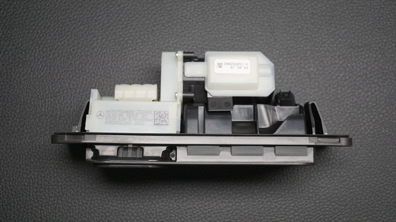 GENUINE 2018 MERCEDES BENZ E-CLASS W213 S213 TAILGATE RELEASE HANDLE ...