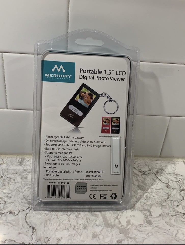 Merkury Innovations 1.5" LCD Digital Photo Viewer Portable Keychain ...
