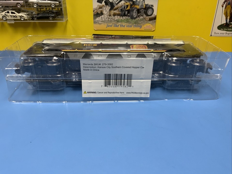 Menards O Gauge Kansas City Southern KCS #12352 Hopper Car 279-3582 NEW ...