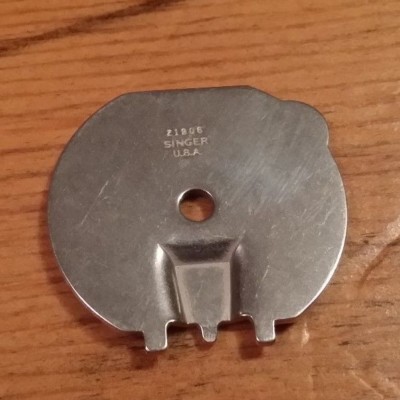 VINTAGE SINGER BOBBIN PLATE 21806 FREE SHIPPING | eBay