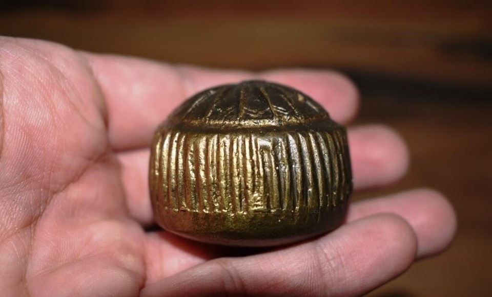 MUGHAL BRASS BRONZE WEIGHT SCALE UNIQUE DOME SHAPE 292 GRAMS RICH ...